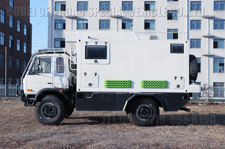 Four wheel drive Yue Wildermobile _ Dongfeng EQ2070 Change Route _ full ...